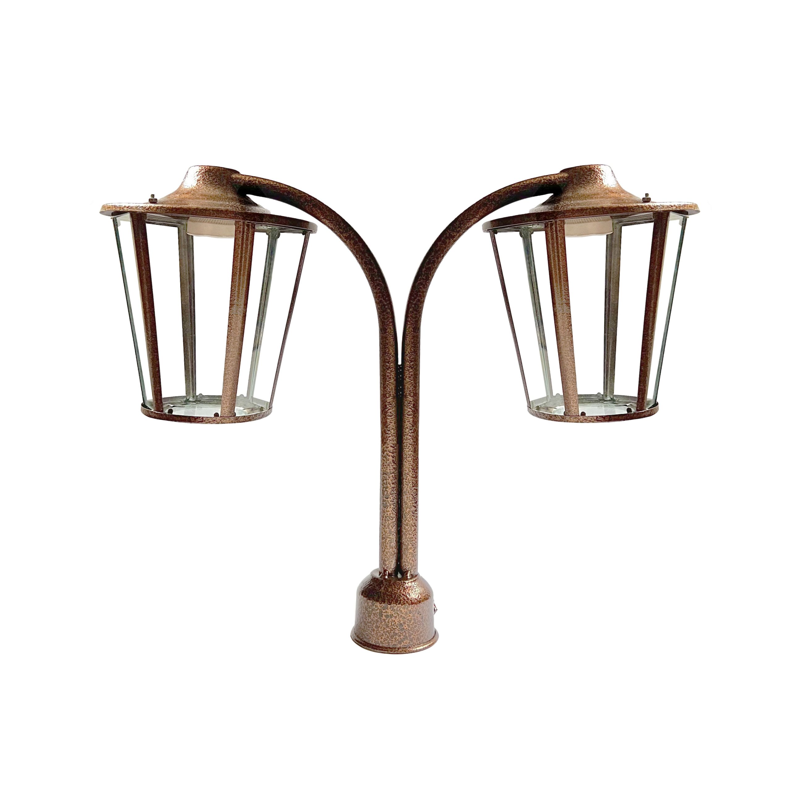 Twin Head Post Light P-2JH - Dakolight